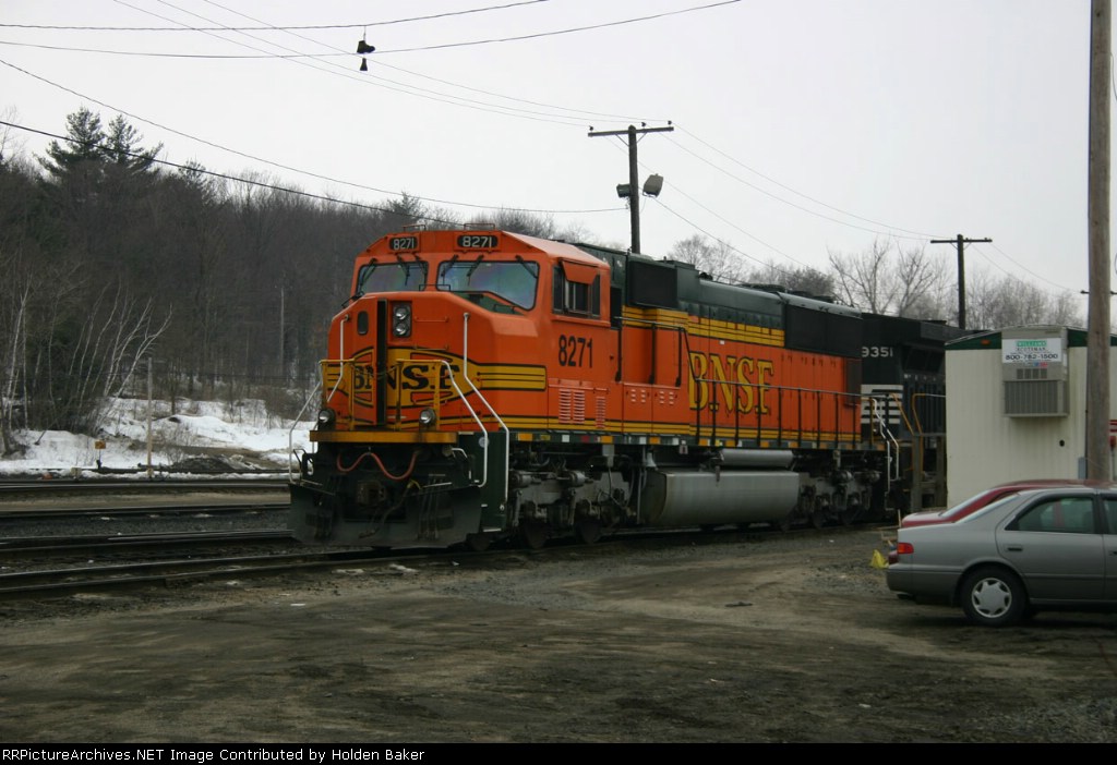 BNSF 8271